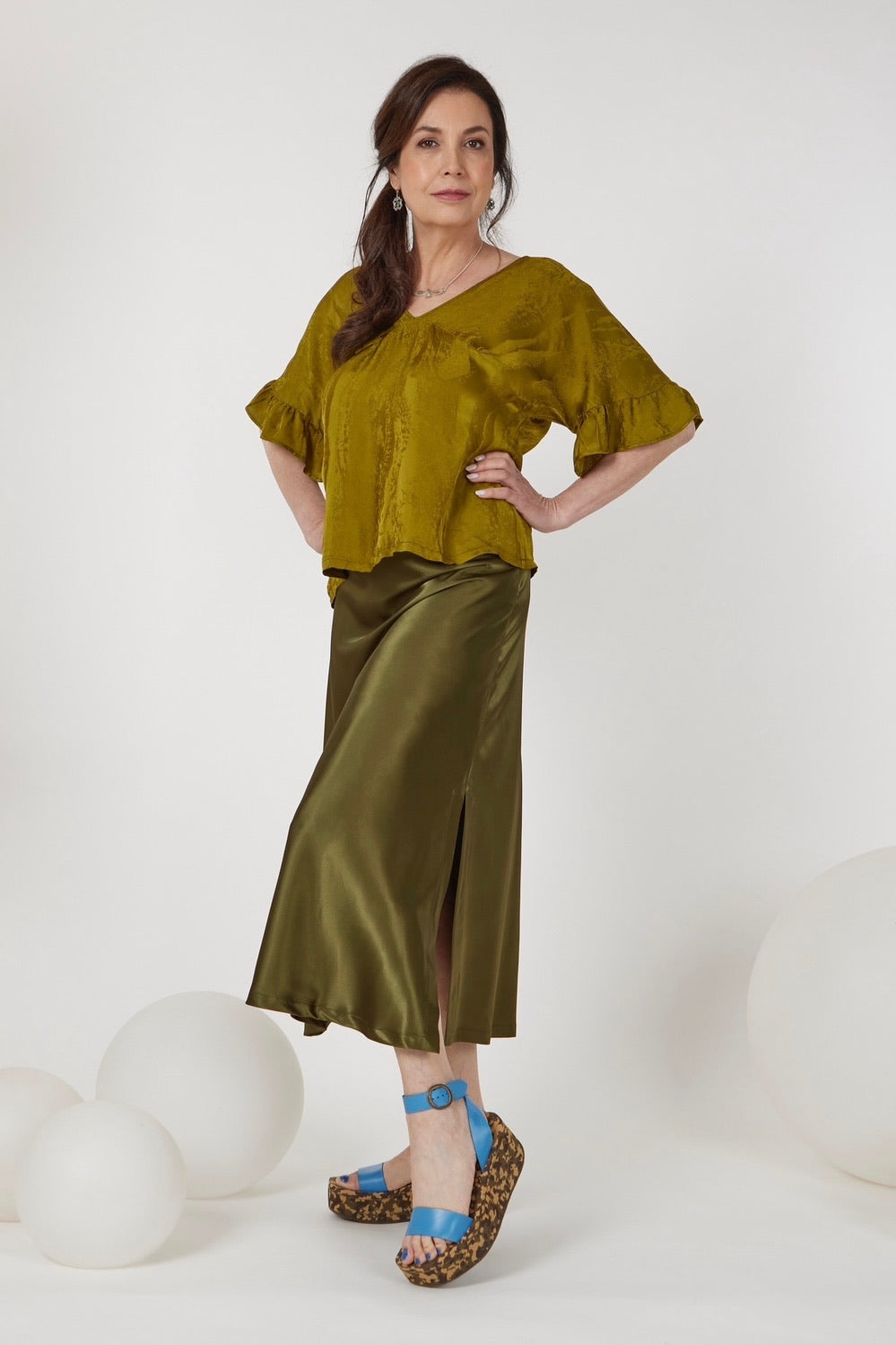 Vesta Side Split Satin Skirt - Sage – Moa Grey Lynn